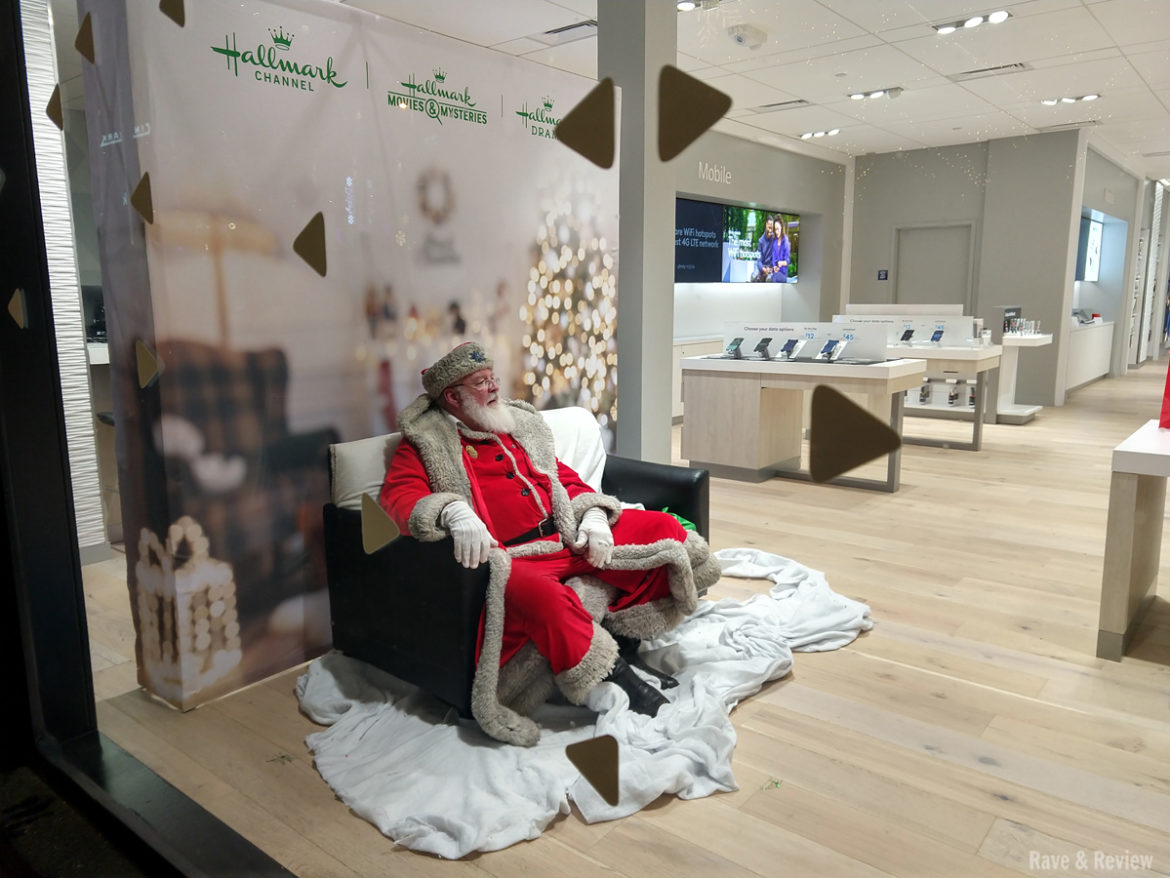 Interactive Living Computers pop-up at Xfinity Bellevue - Rave & Review