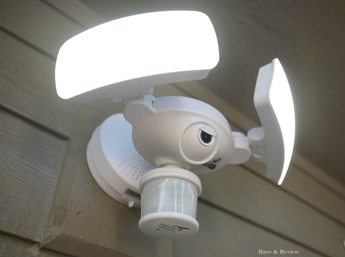 Smart security with the MAXIMUS Camera Floodlight - Rave & Review