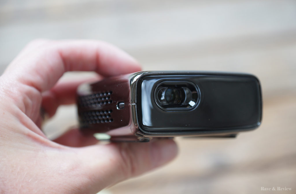 Go micro with the Philips PicoPix Micro PPX320 Wireless DLP Projector ...